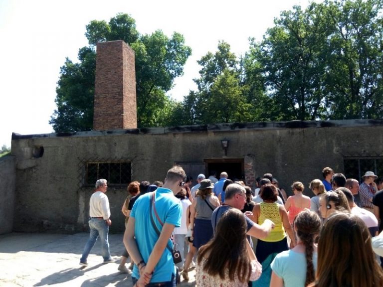 Aušvic - mesto koje nosi ožiljak tamne strane ljudskog bića